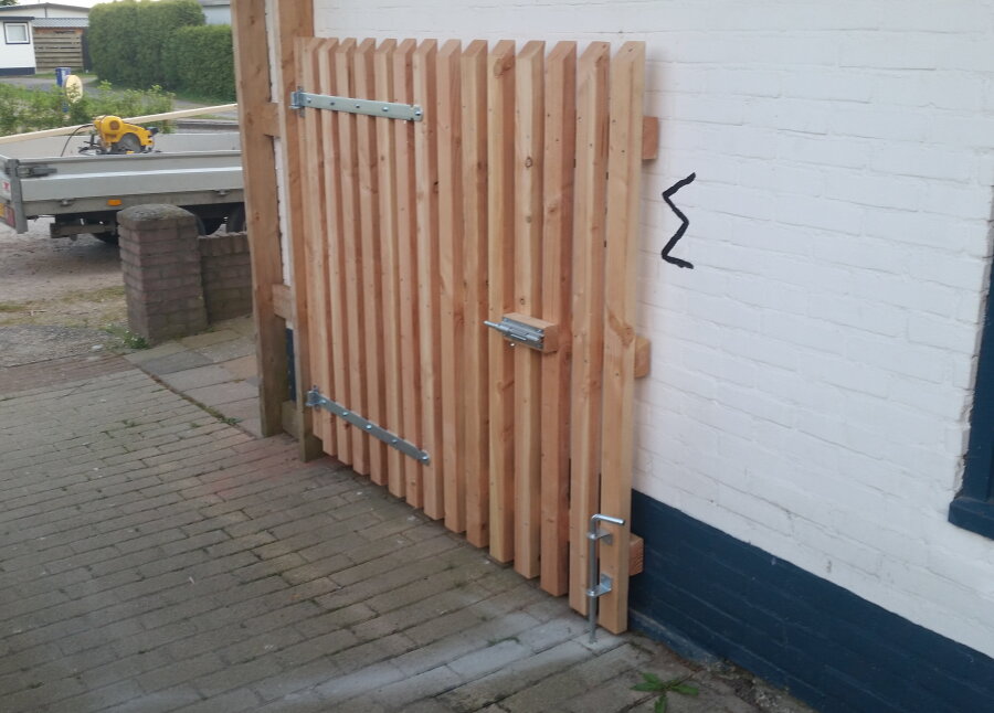 Afscheiding met hekwerk | hoveniersbedrijfkruitbos